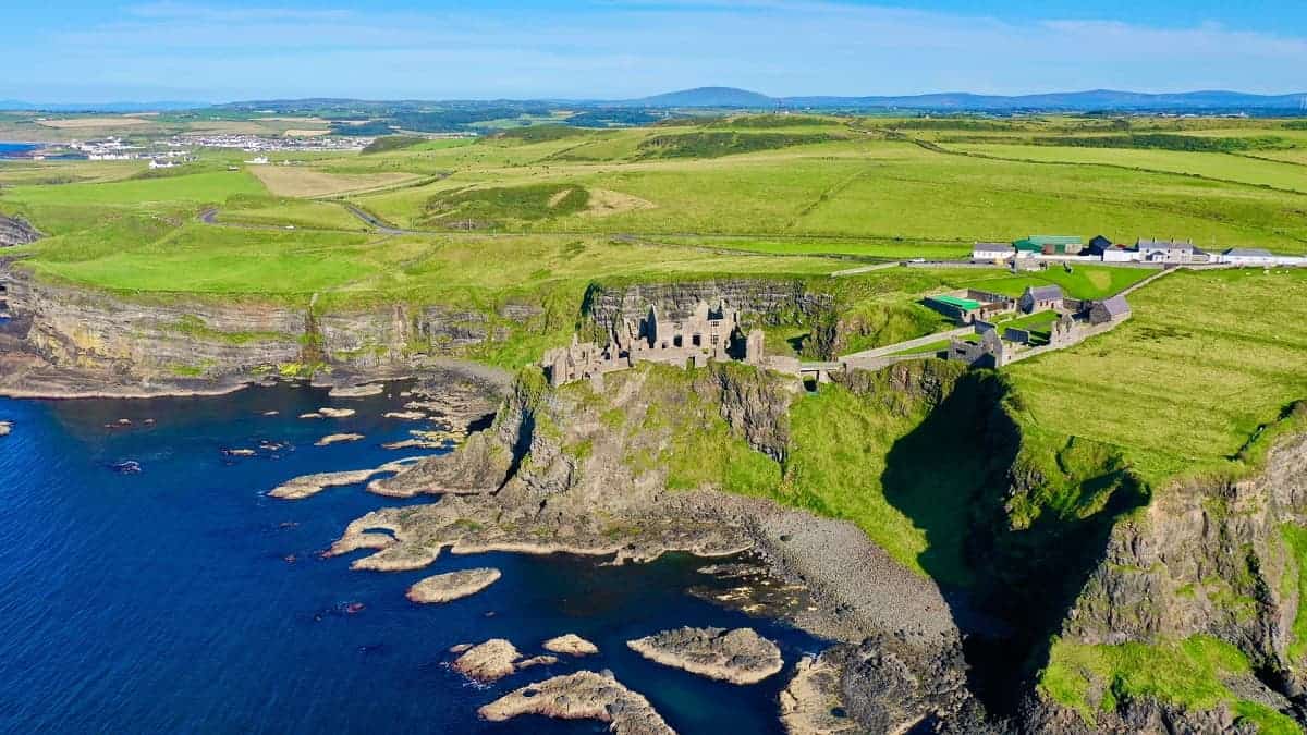 Best Castles in Northern Ireland: Mezmerizing Natural View