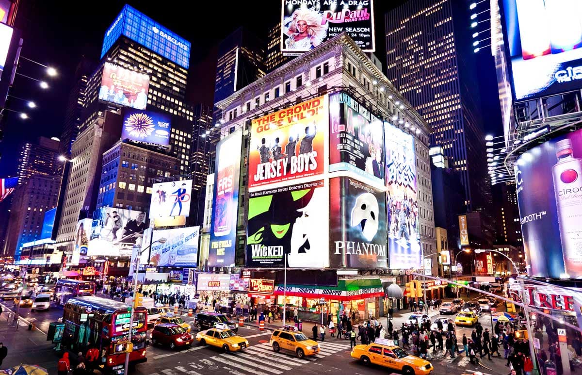Best Broadway Shows: Why You Should Travel to NYC and Experience Broadway
