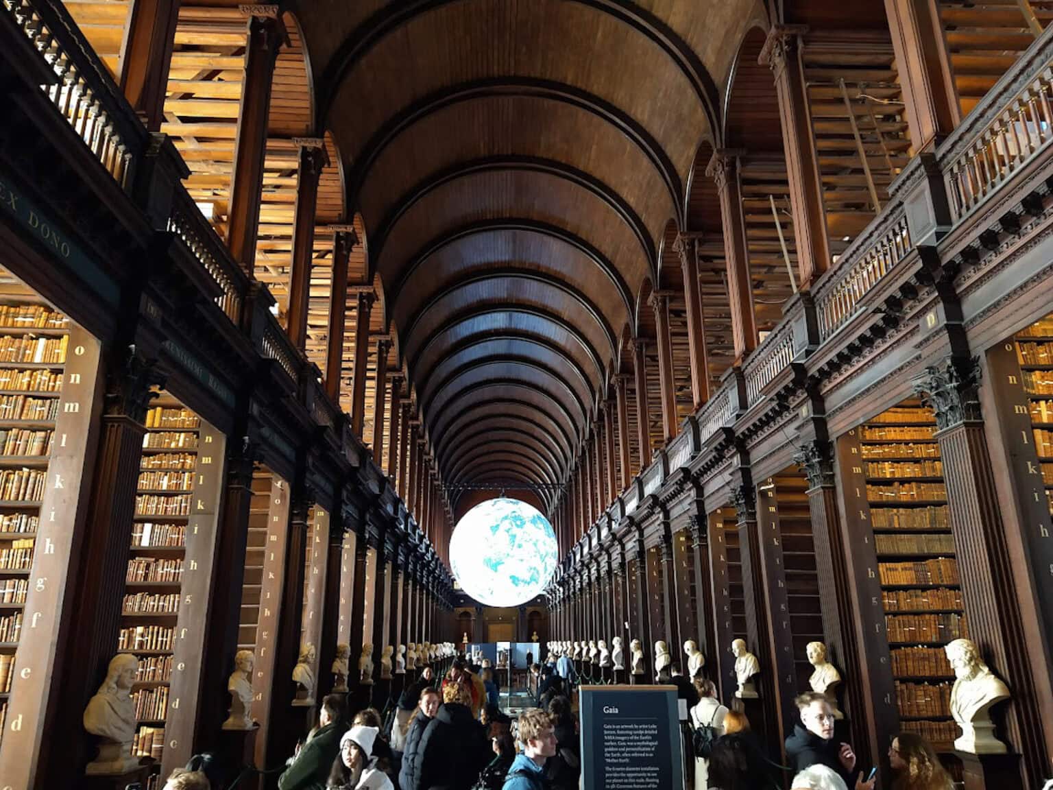 Dublin Libraries and Libations: A Literary and Pub Tour