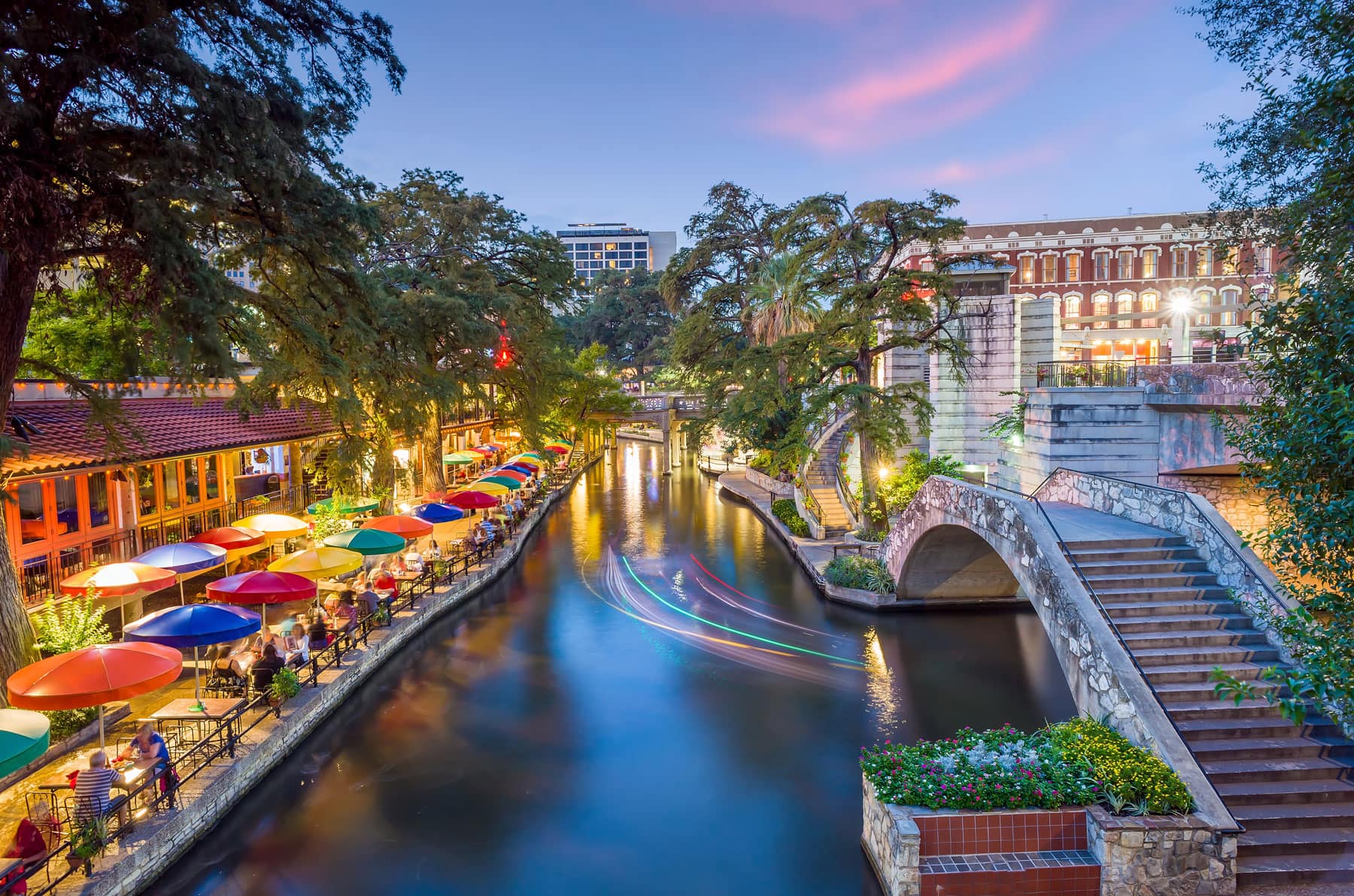 San Antonio River Walk: Food, History & Fiesta