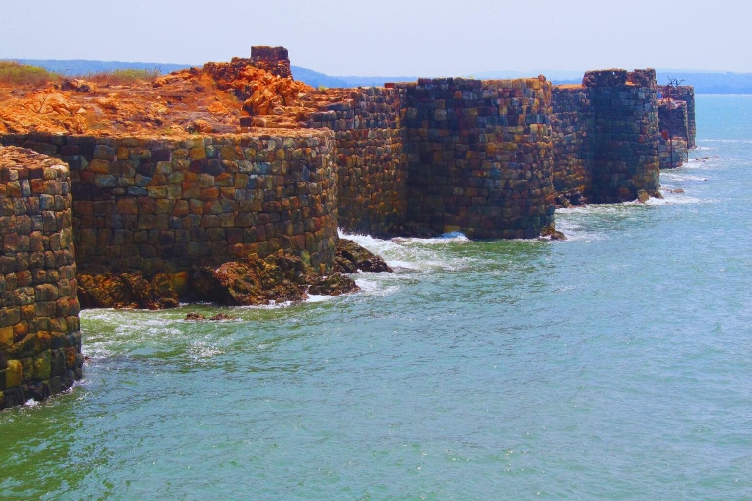 Visit the Maratha Forts Around Mumbai and Pune